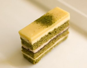 lemonpi » Daring Bakers Challenge : Green Tea, Lemon and Blackberry ...